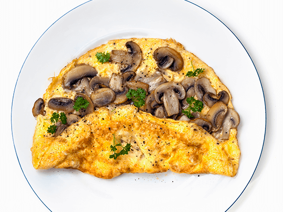 Mini-omelete com cogumelos com farfalle com milho | Clube Bebé Nestlé