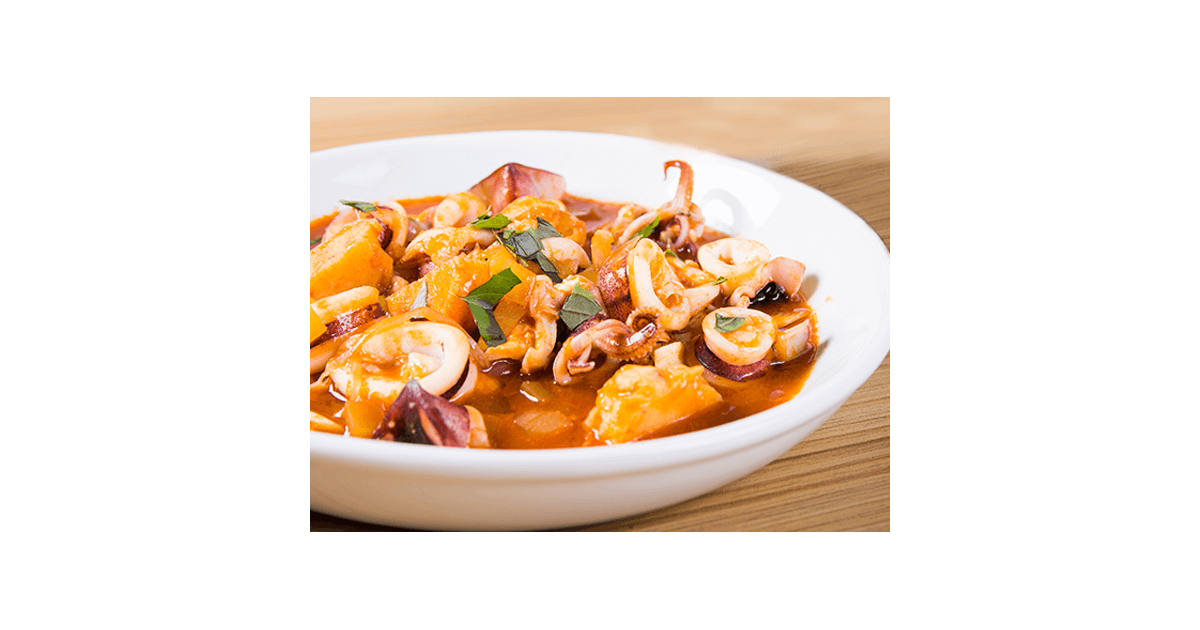 Receita de Chocos Guisados com Tomate | Clube Bebé Nestlé